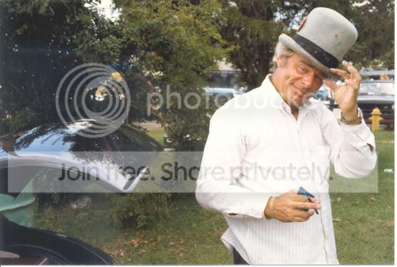 Folks Of Interest - Can you ID this pinstriper? | The H.A.M.B.