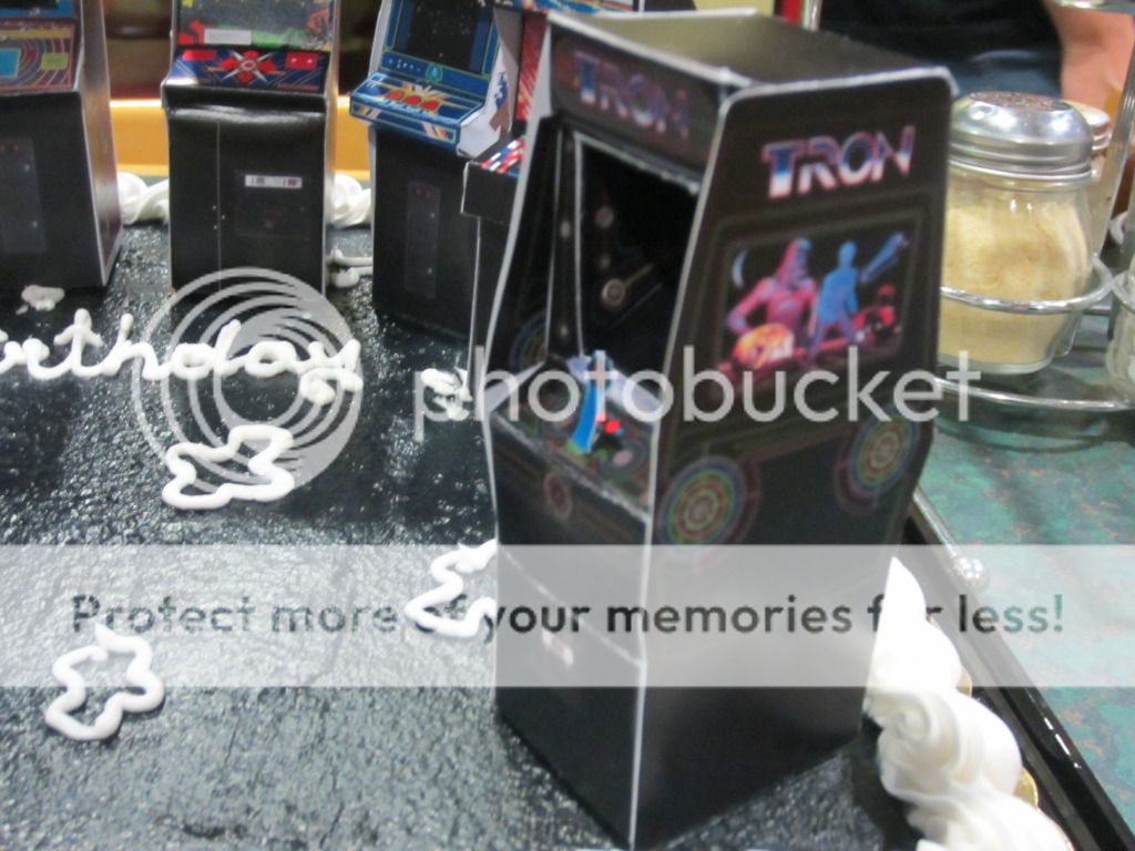 Arcade Cake | Museum of the Game® & International Arcade Museum® Forums